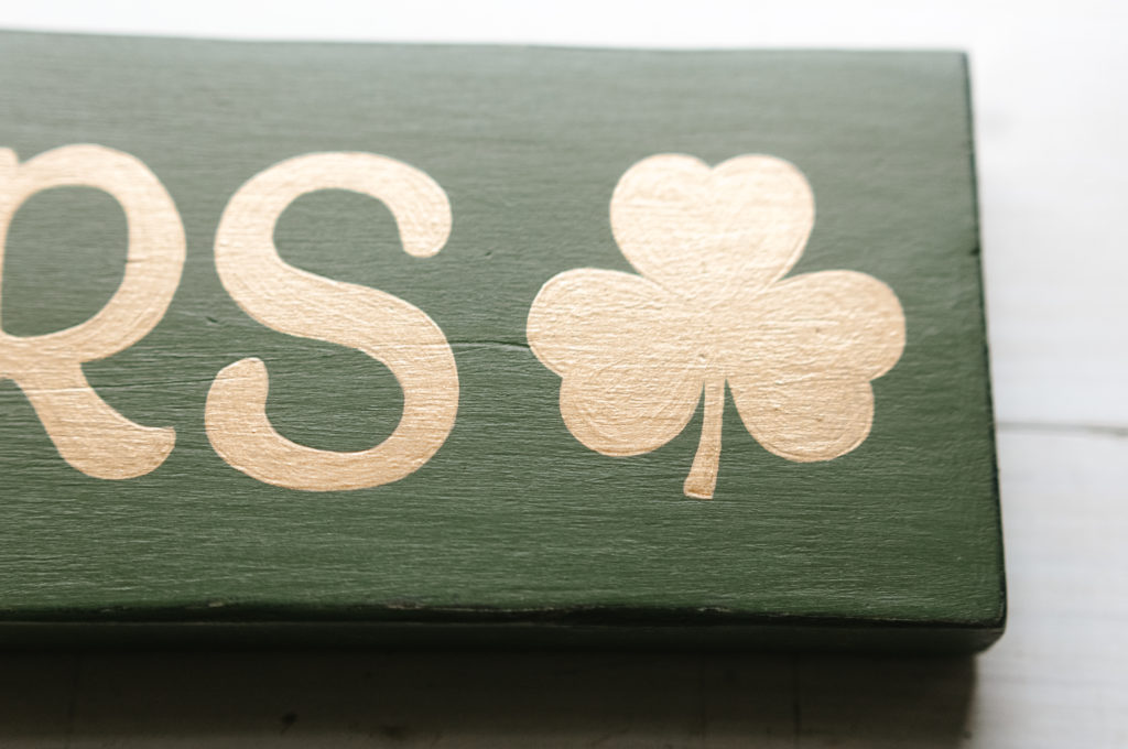 Cheers Green and Gold Irish Wood Sign – foxandpennydesign.com